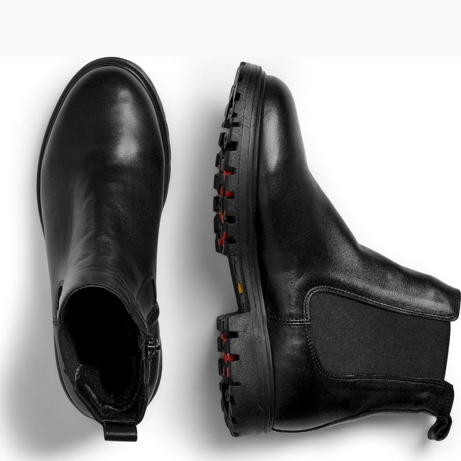 Svarta damskor i skinn från Ilves (75913)