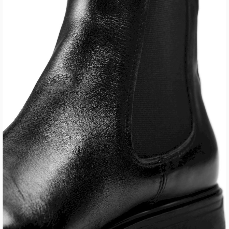 Svarta damskor i skinn från Ilves (75913)